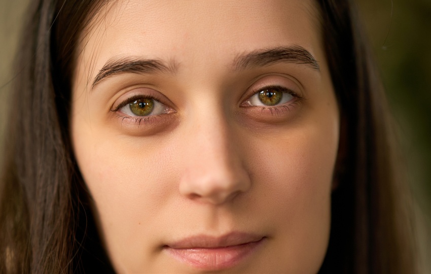 Le traitement des cernes creux | Dr Mayeux | Paris